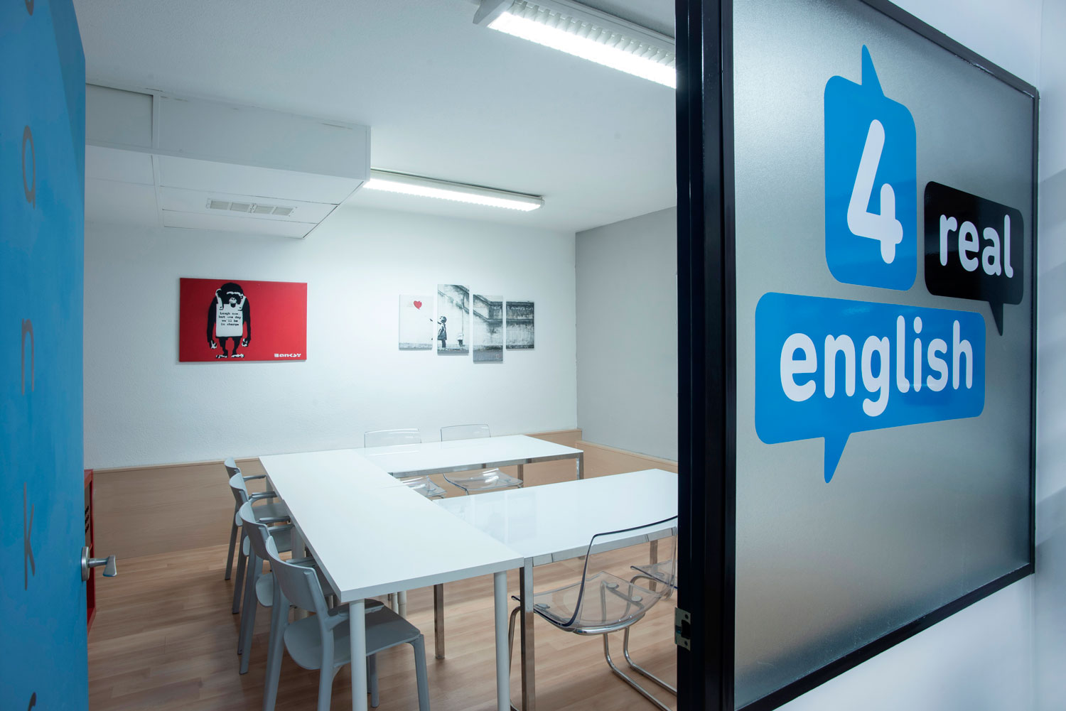 Título Cambridge English - 4 Real English